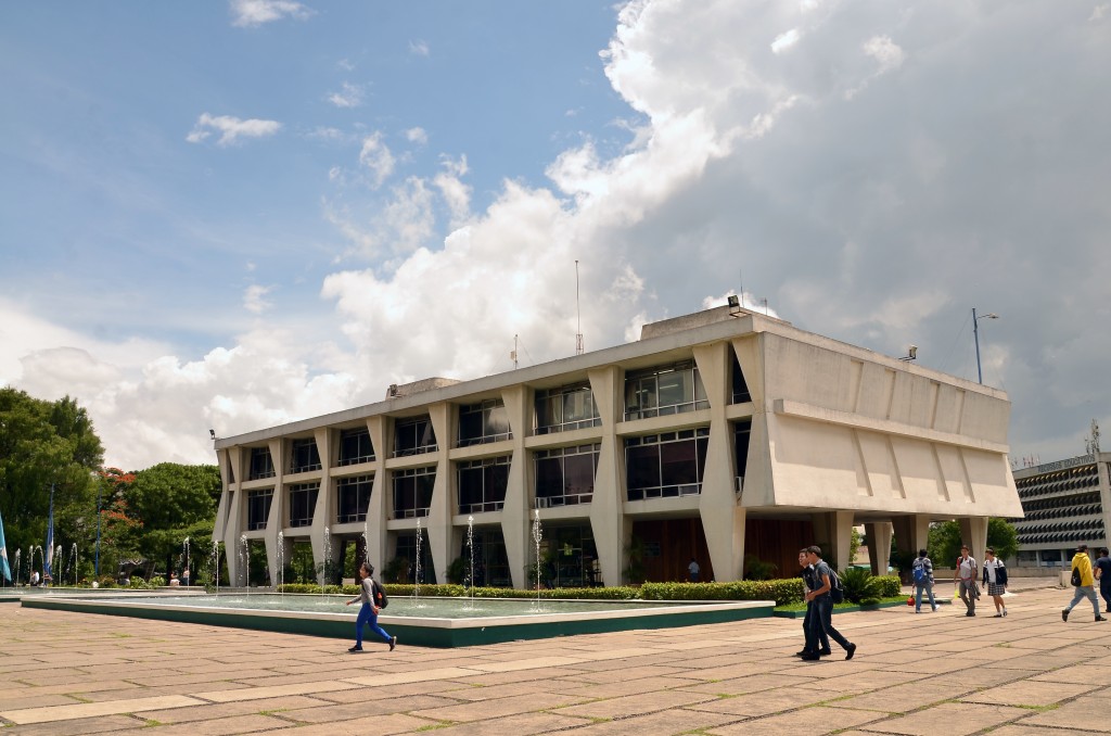 Convocan a elecciones para elegir al nuevo rector de la USAC ...